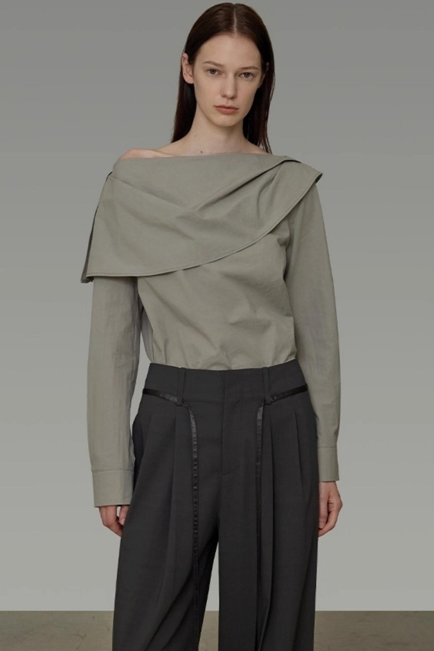 Double-Neck Slanted Shoulder Shirt – BellaModa
