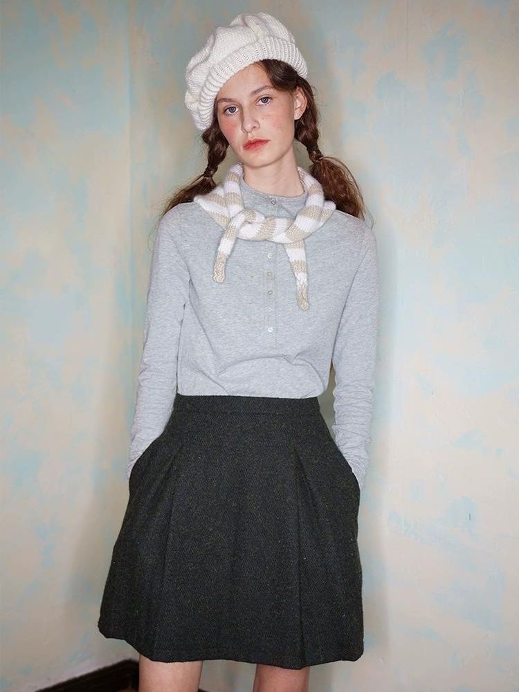 Semi-High Neck Bottom Shirt – BellaModa