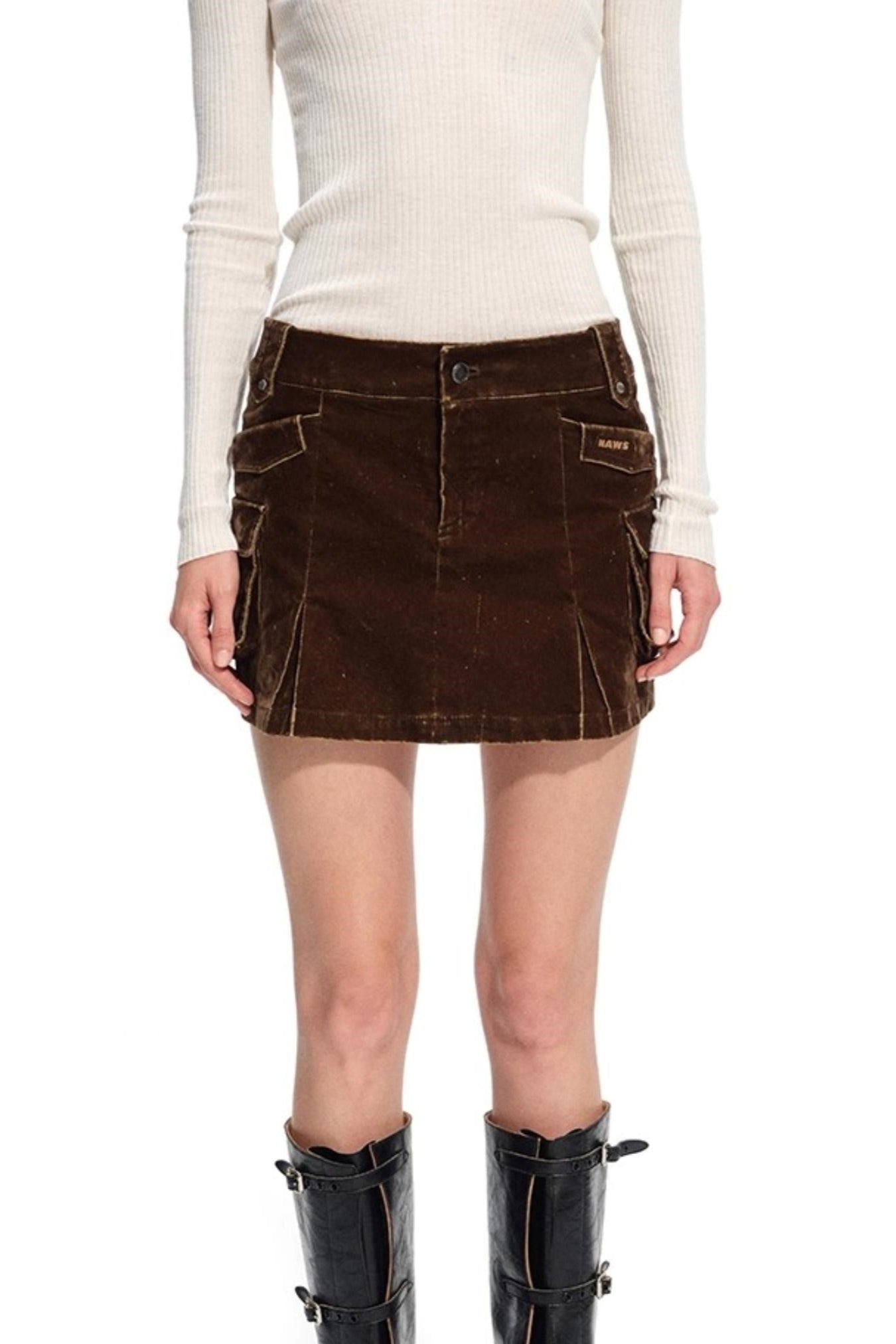 Low-Waisted Hip-Hugging Denim Skirt – BellaModa