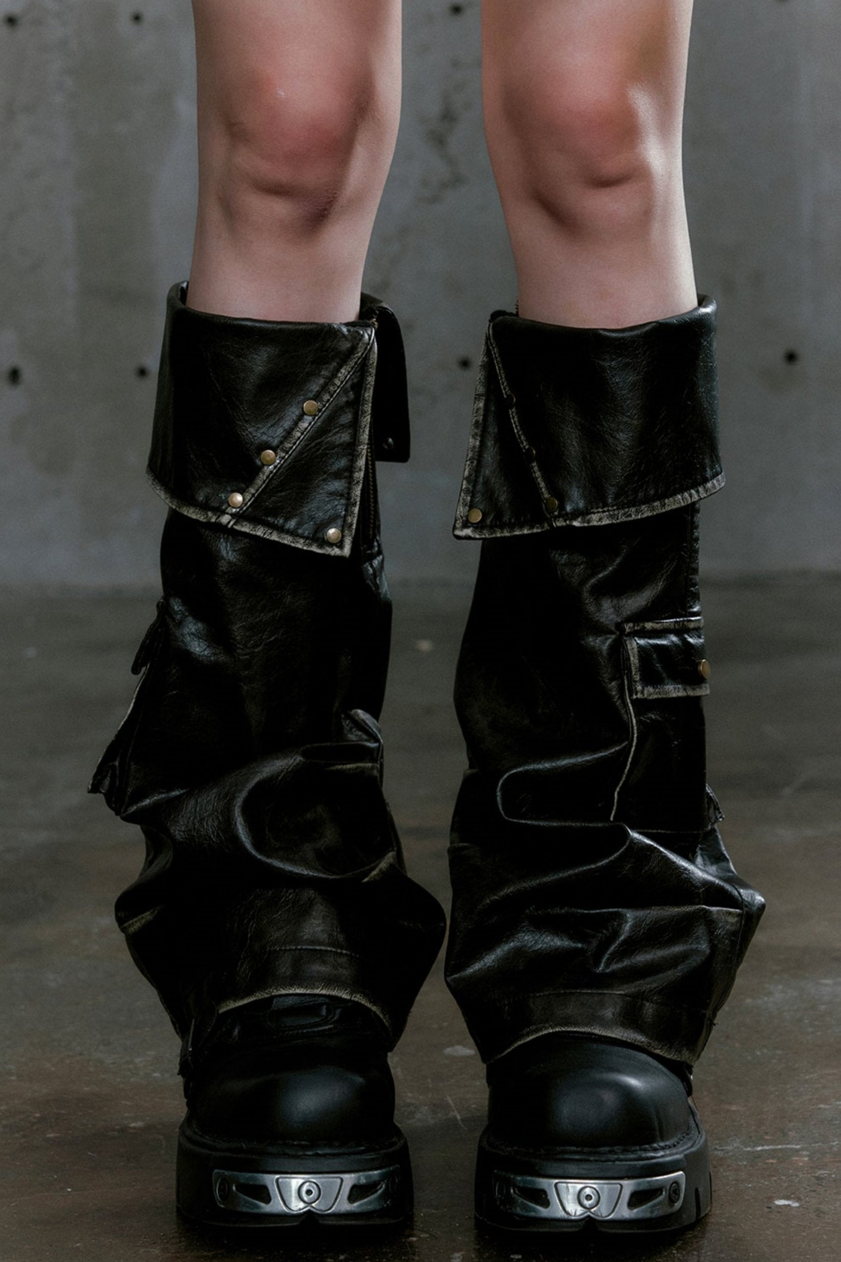 Distressed Fold-Over Leather Leg Cover – BellaModa